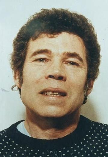 Serialele cu Fred West | RegieLive